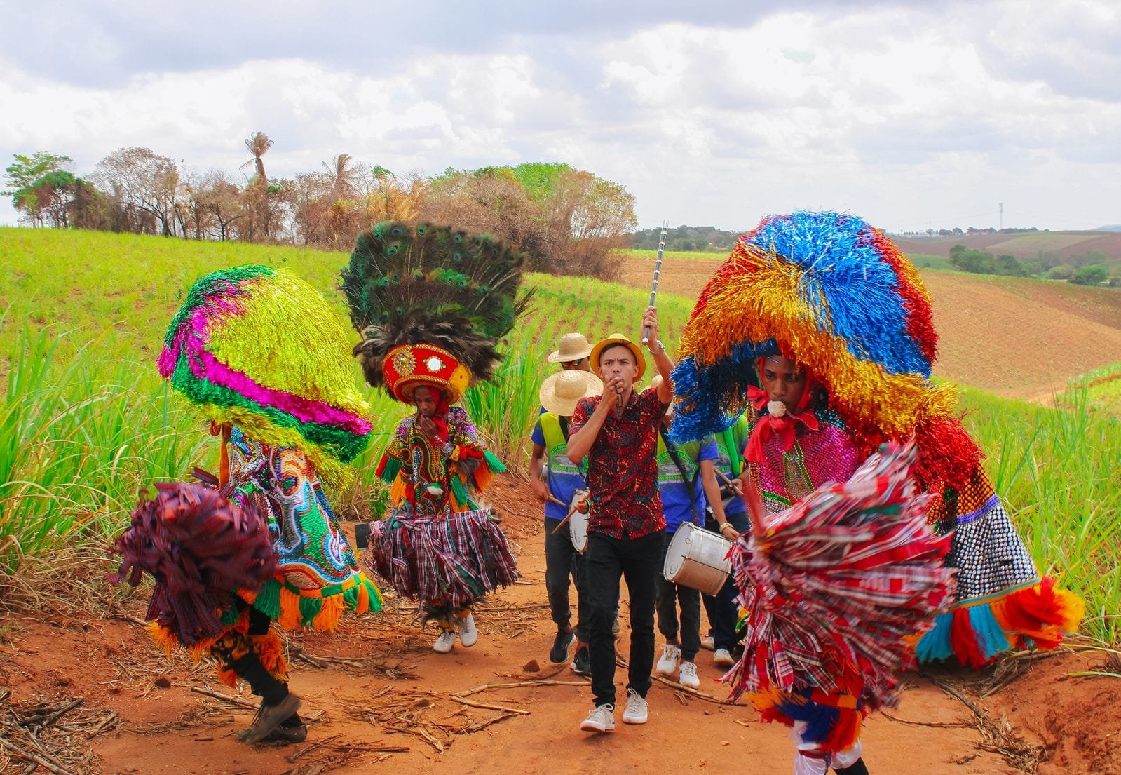 Projeto Conexão leva cultura do maracatu rural de Nazaré da Mata para Olinda, neste sábado (15 ...